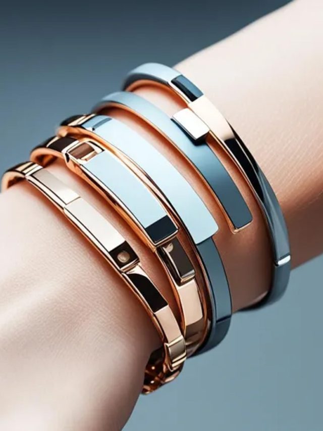 Top 5 Tech Gadgets Every Woman Should Own in 2025 - The Women Achiever